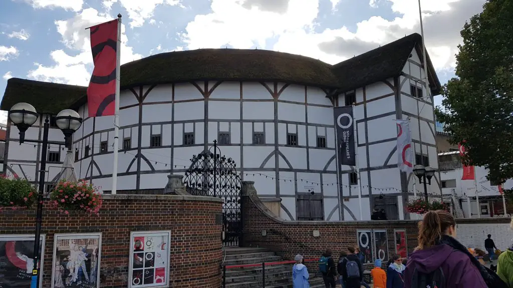 Discover the Tudors Tour Day 8 - Shakespeare's Globe and the National ...